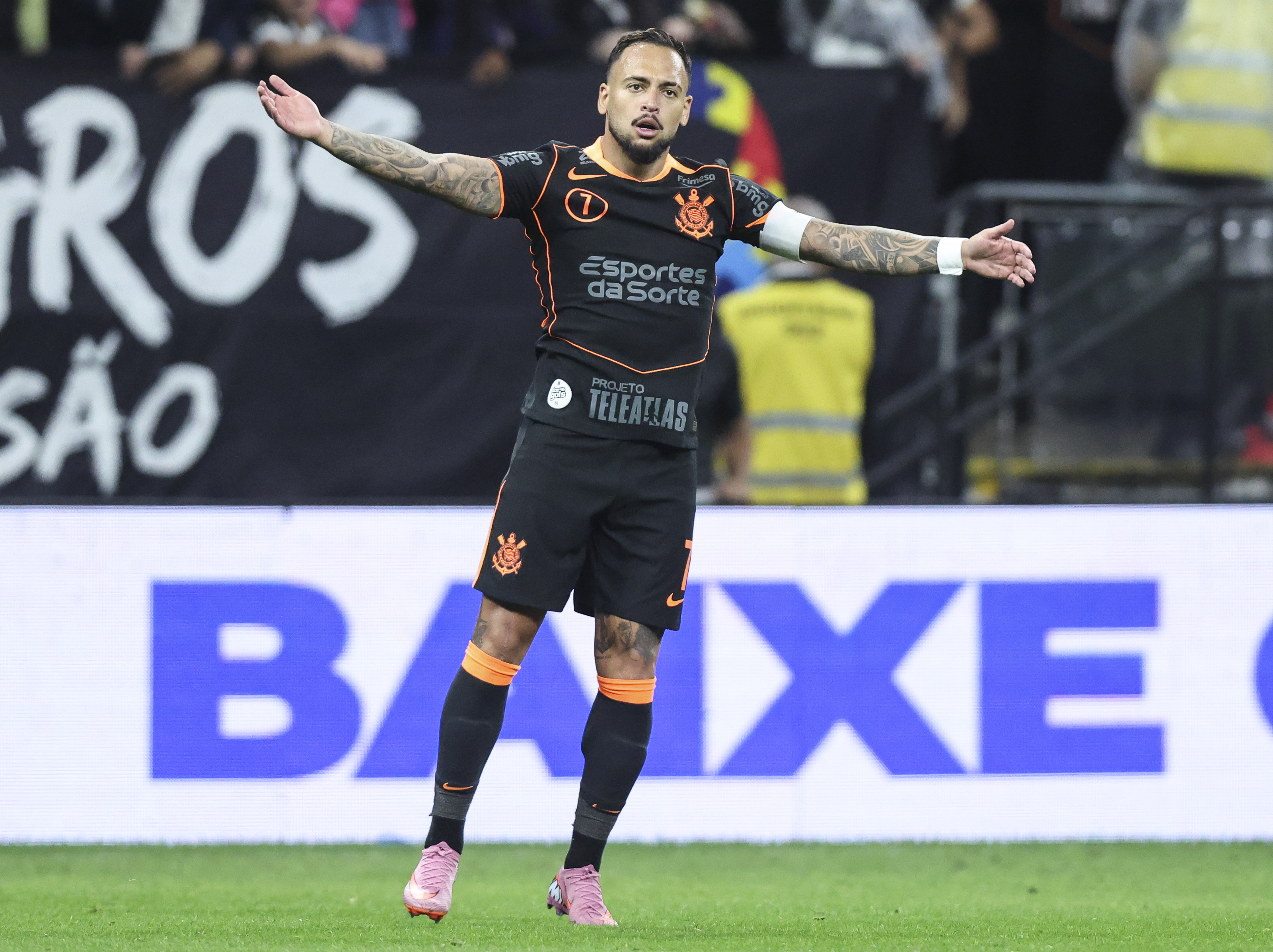 Corinthians perde concorrência e Maycon acerta com Atlético-MG; veja ...