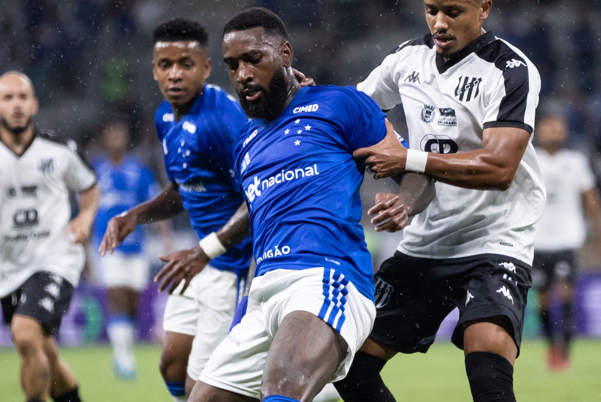 Ex-Flamengo, Gerson estreia pelo Cruzeiro com derrota no Mineiro ...